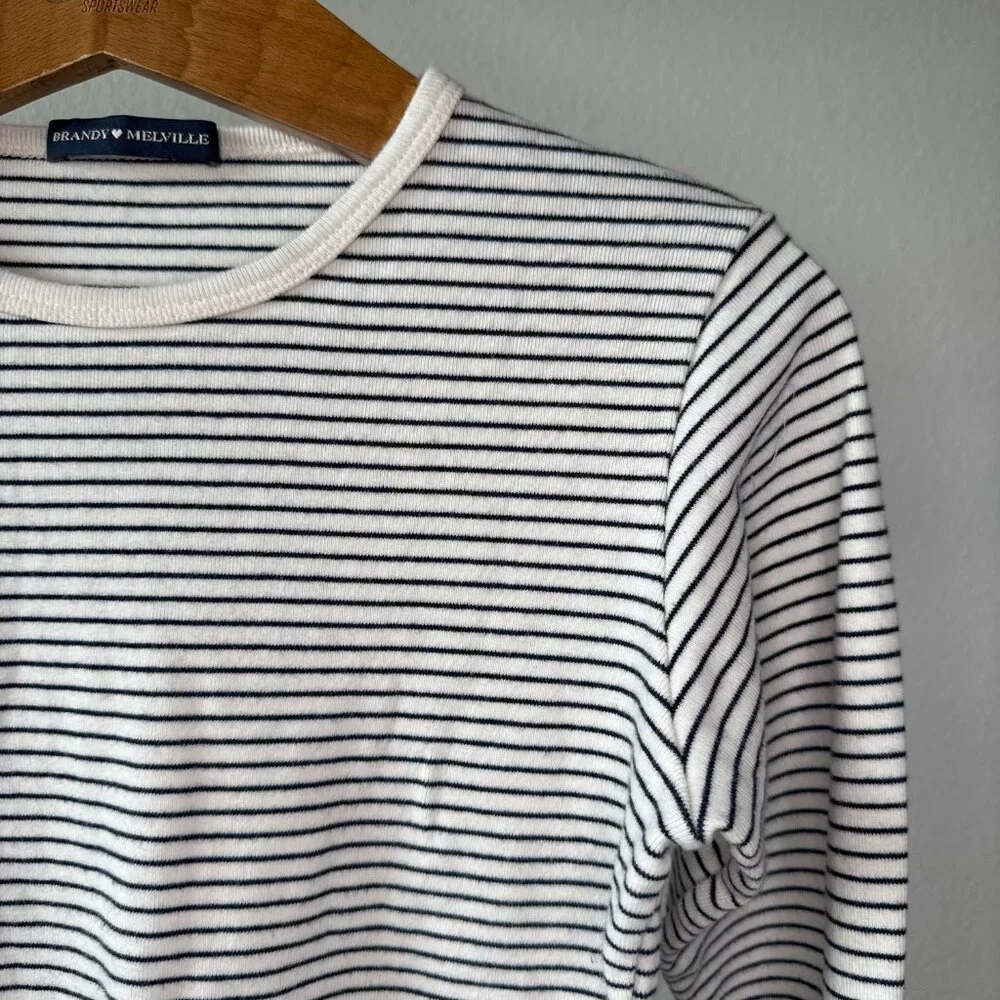 Brandy Melville | Tops | Brandy Melville Leah Stripe Top Navy White Xsm ...